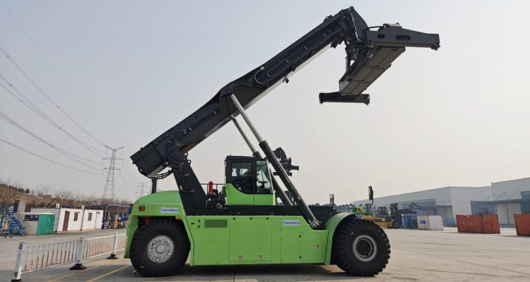 Container Handler Reach Stacker for Sale in Saudi Arabia